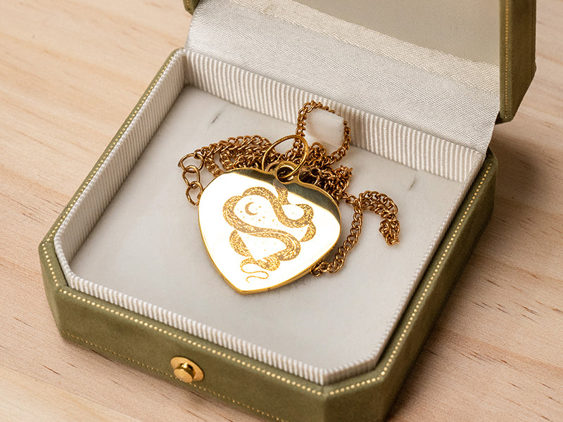 Laser Engrave Heart Shape Metal Necklace | Algolaser